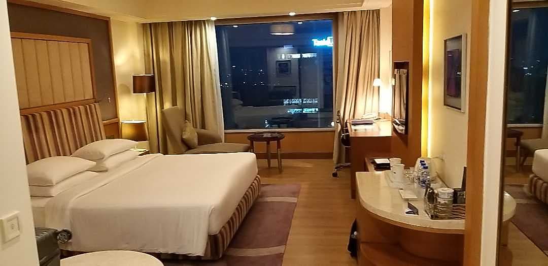 Radisson Blu Hotel Indore 𝗕𝗢𝗢𝗞 Indore Hotel 𝘄𝗶𝘁𝗵 𝗙𝗥𝗘𝗘 𝗖𝗮𝗻𝗰𝗲𝗹𝗹𝗮𝘁𝗶𝗼𝗻