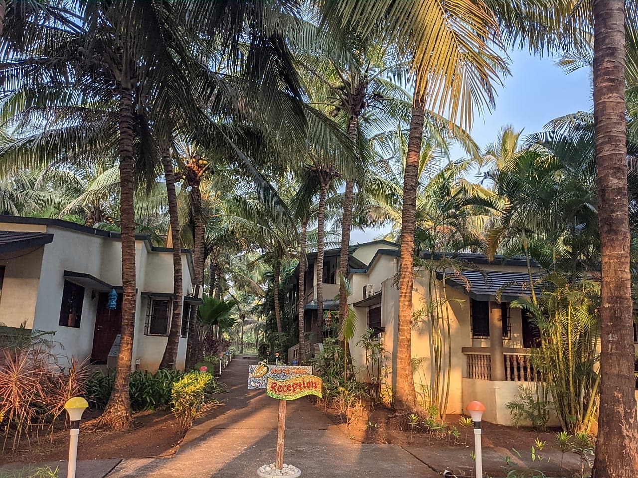 Madachya Banat | Ganpatipule Resort BOOK @ ₹1