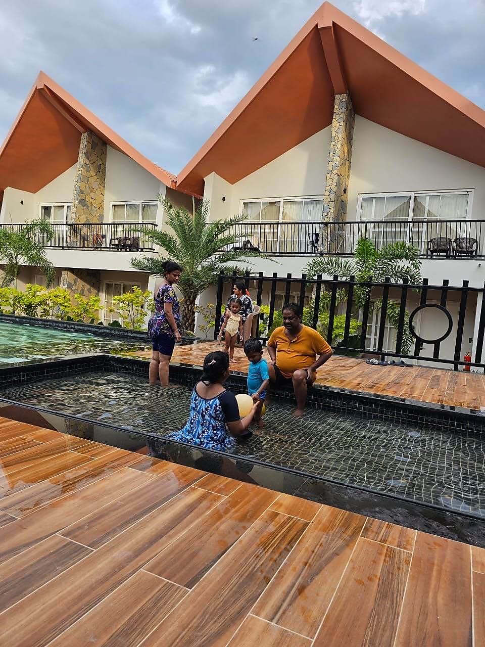 ALA BEACH RESORT 𝗕𝗢𝗢𝗞 Chirala Resort 𝘄𝗶𝘁𝗵 𝗙𝗥𝗘𝗘 𝗖𝗮𝗻𝗰𝗲𝗹𝗹𝗮𝘁𝗶𝗼𝗻