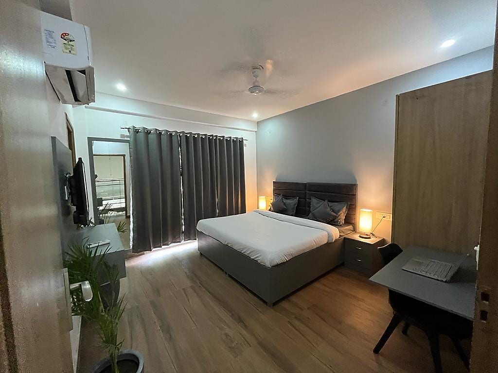 Nuo By juSTa 𝗕𝗢𝗢𝗞 Delhi Hotel 𝘄𝗶𝘁𝗵 ₹𝟬 𝗣𝗔𝗬𝗠𝗘𝗡𝗧