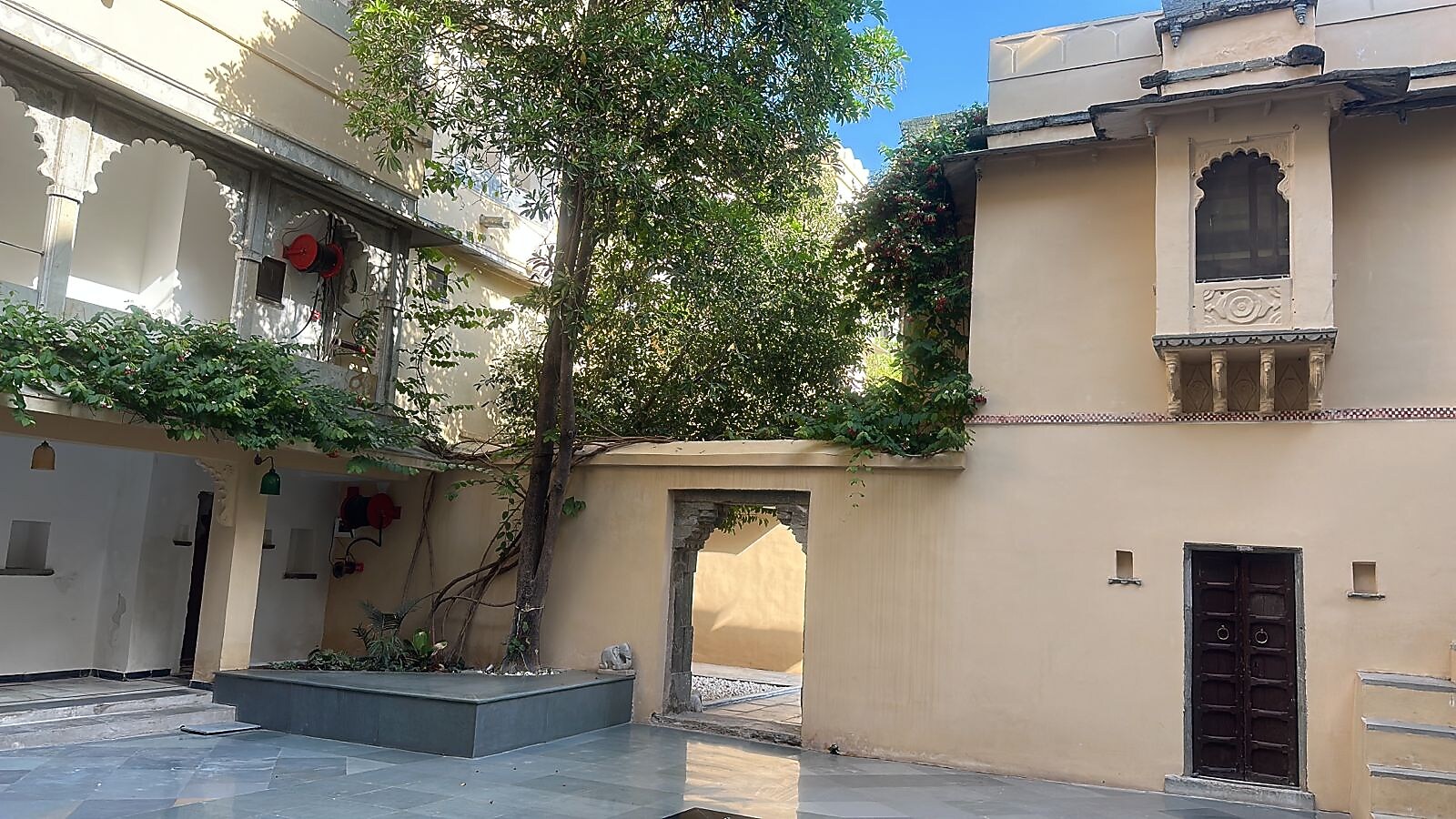 The Fern Bambora Fort, Bambora, Udaipur 𝗕𝗢𝗢𝗞 Udaipur Hotel 𝘄𝗶𝘁𝗵 ₹𝟬 𝗣𝗔𝗬𝗠𝗘𝗡𝗧