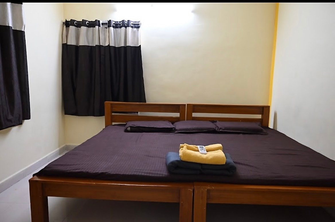 Bacpac Monkey Colive 𝗕𝗢𝗢𝗞 Visakhapatnam BnB 𝘄𝗶𝘁𝗵 ₹𝟬 𝗣𝗔𝗬𝗠𝗘𝗡𝗧