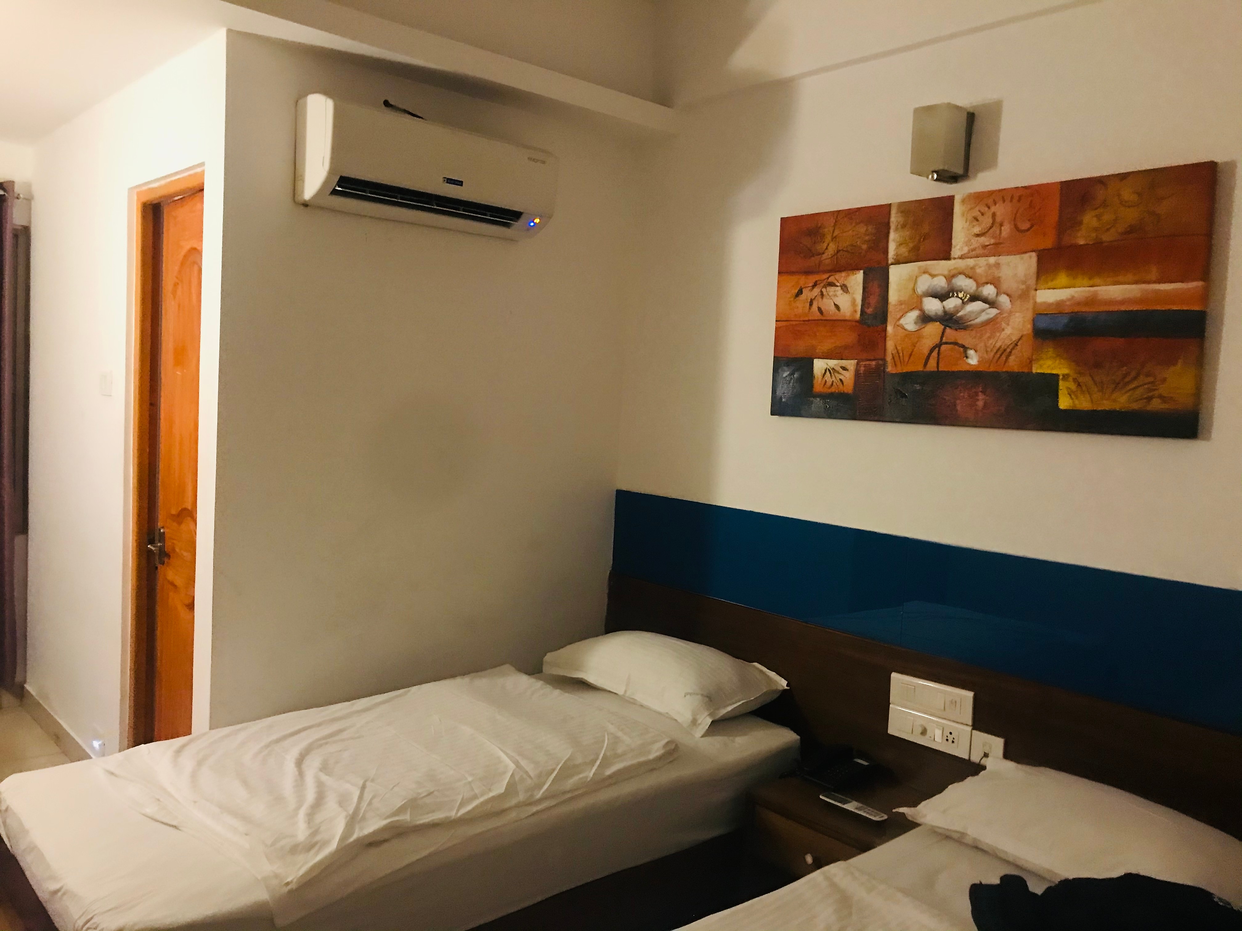 ROOP MAHAL Best Rates on Thiruvananthapuram Hotel Deals, Reviews & Photos