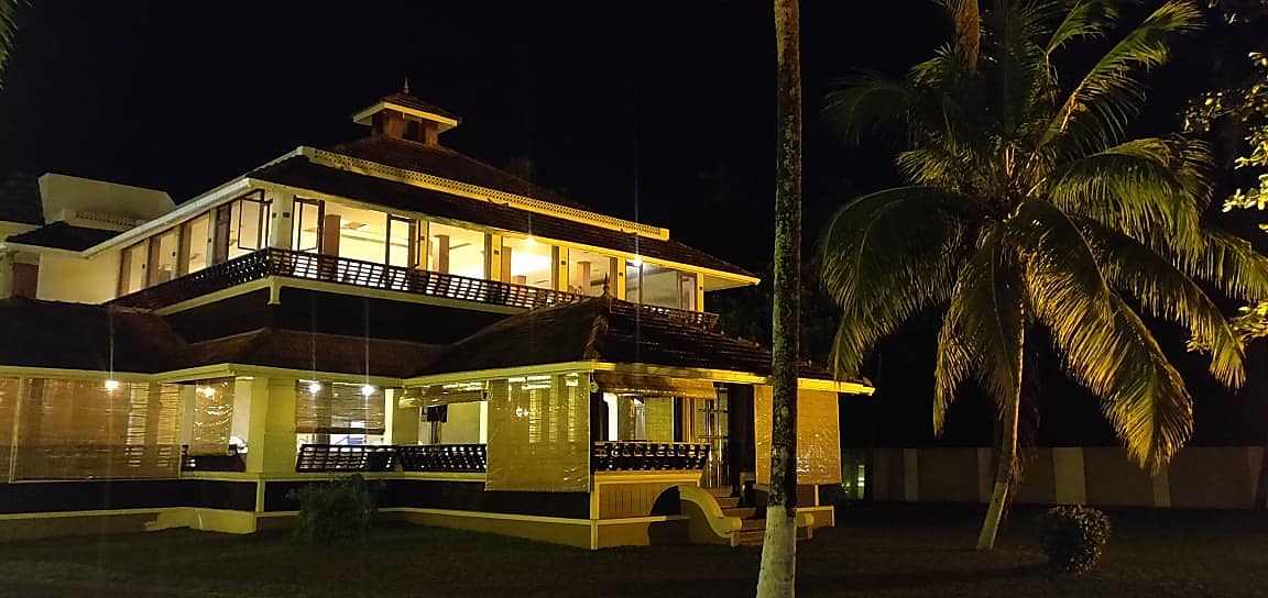 The World Backwaters Alleppey Resort Price, Address & Reviews