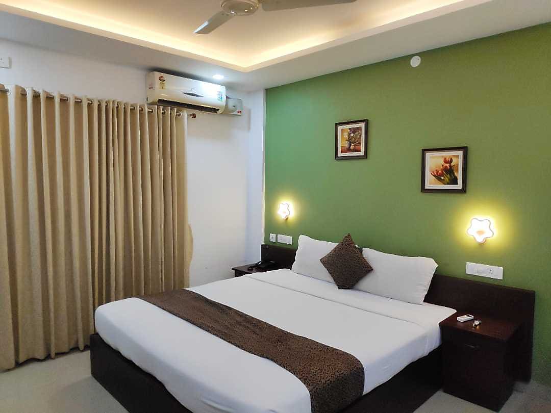 North Centre Best Rates on Cochin Hotel Deals, Reviews & Photos