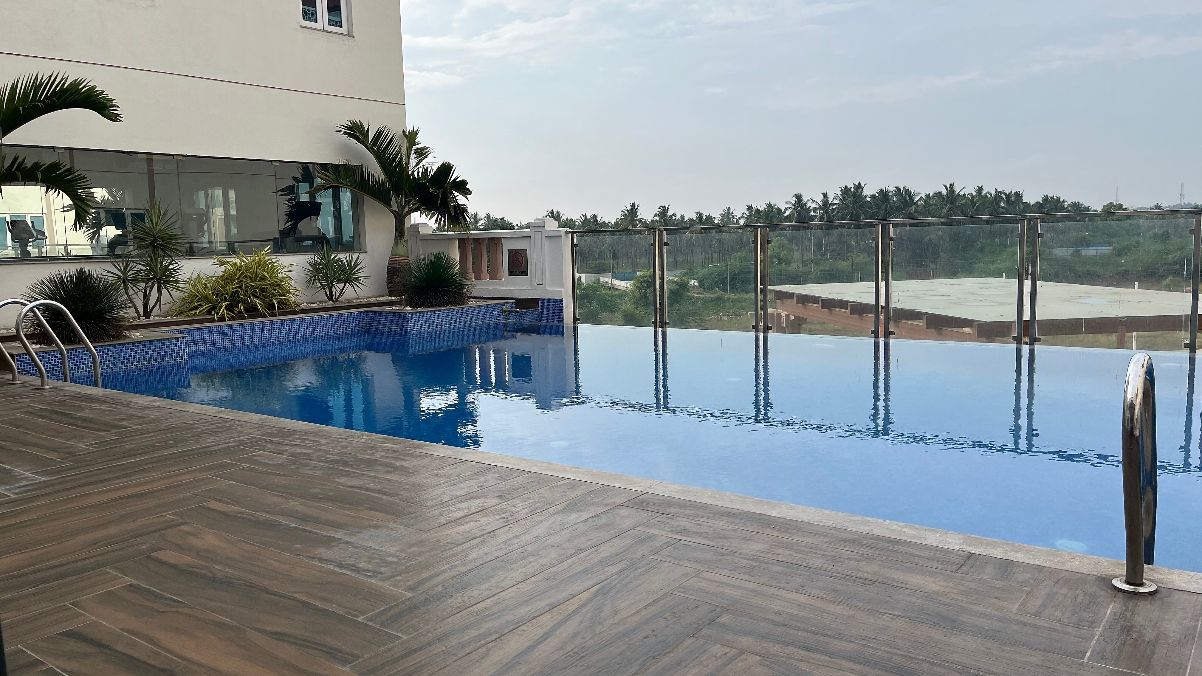 Lemon Tree Hotel Coimbatore 𝗕𝗢𝗢𝗞 Coimbatore Hotel 𝘄𝗶𝘁𝗵 𝗙𝗥𝗘𝗘 𝗖𝗮𝗻𝗰𝗲𝗹𝗹𝗮𝘁𝗶𝗼𝗻