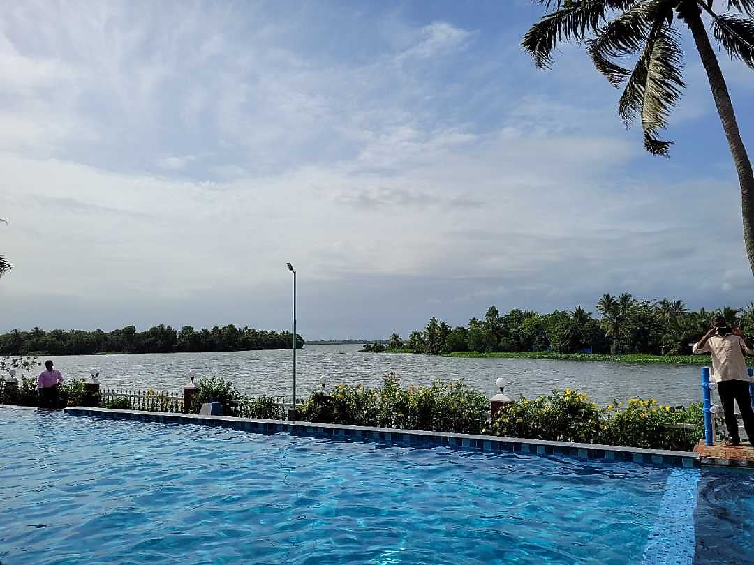 Kalathil Lake Resort 𝗕𝗢𝗢𝗞 Vaikom Resort 𝘄𝗶𝘁𝗵 𝗙𝗥𝗘𝗘 𝗖𝗮𝗻𝗰𝗲𝗹𝗹𝗮𝘁𝗶𝗼𝗻