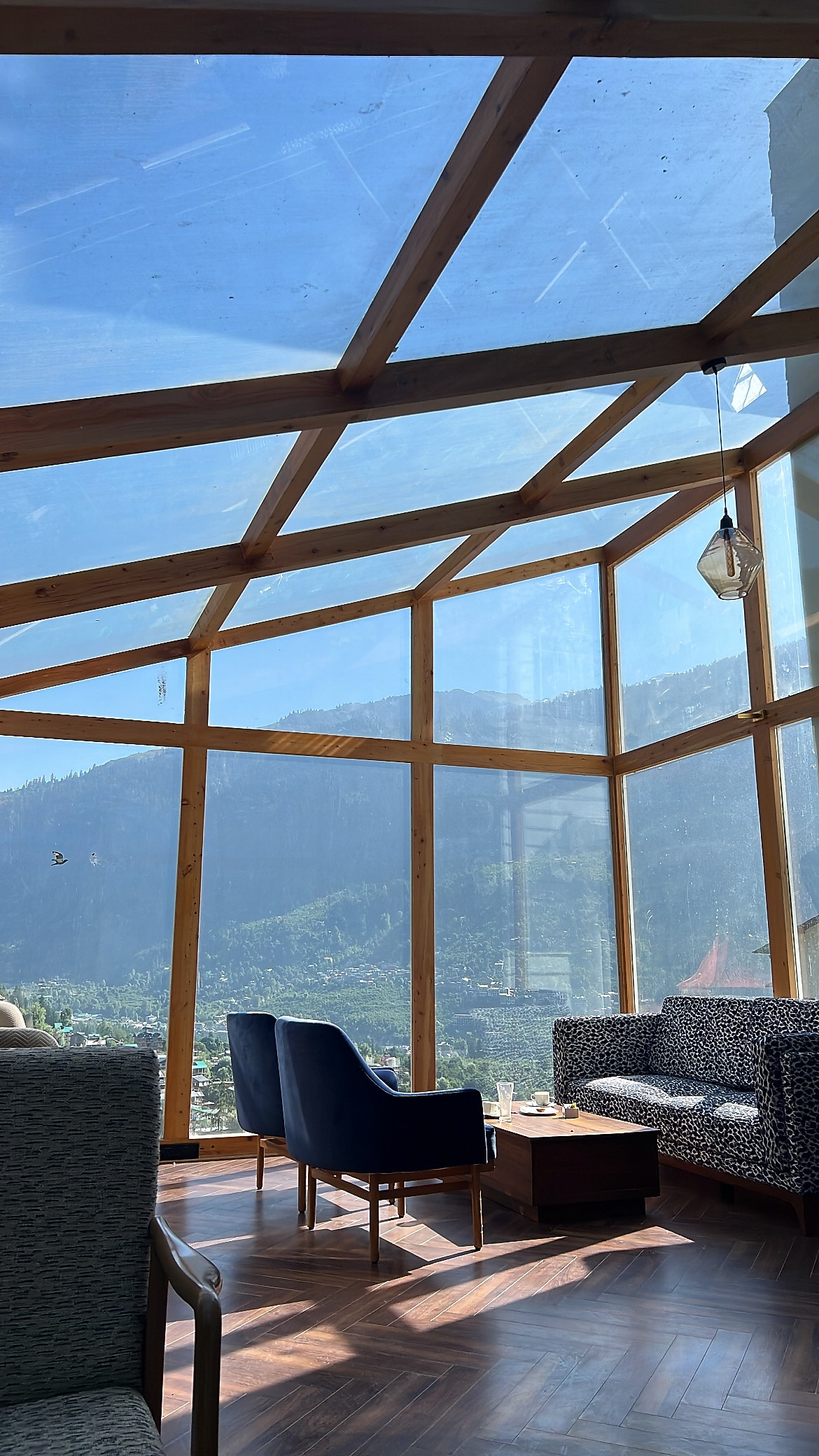 Bookmark Resorts, Manali 𝗕𝗢𝗢𝗞 Manali Resort 𝘄𝗶𝘁𝗵 ₹𝟬 𝗣𝗔𝗬𝗠𝗘𝗡𝗧