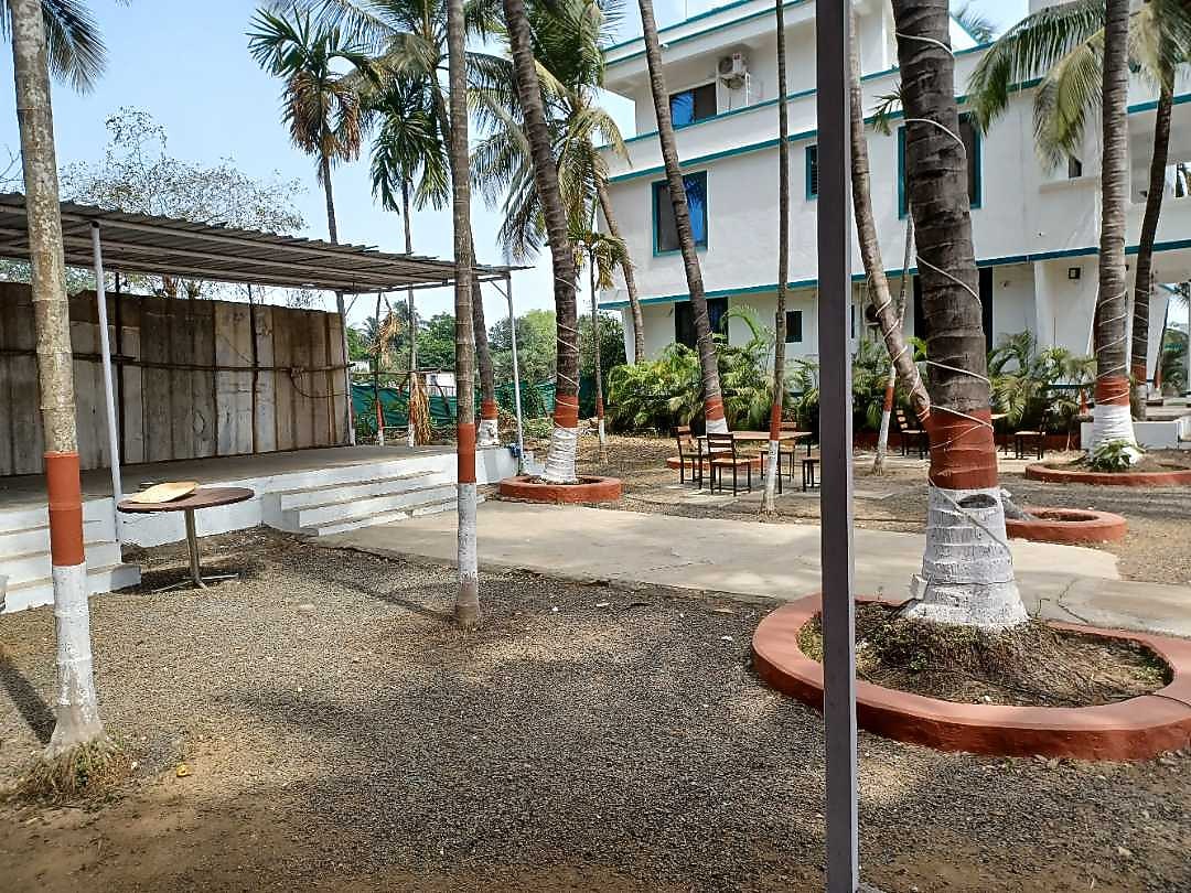 Royal Farm Resort | Rooms & Pool | Alibaug Villa BOOK @ ₹1