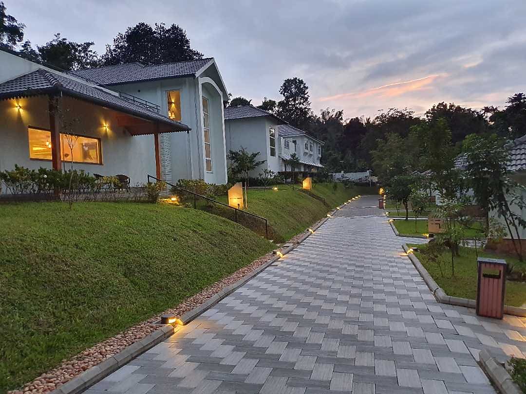 Sterling Wayanad 𝗕𝗢𝗢𝗞 Wayanad Hotel 𝘄𝗶𝘁𝗵 𝗙𝗥𝗘𝗘 𝗖𝗮𝗻𝗰𝗲𝗹𝗹𝗮𝘁𝗶𝗼𝗻