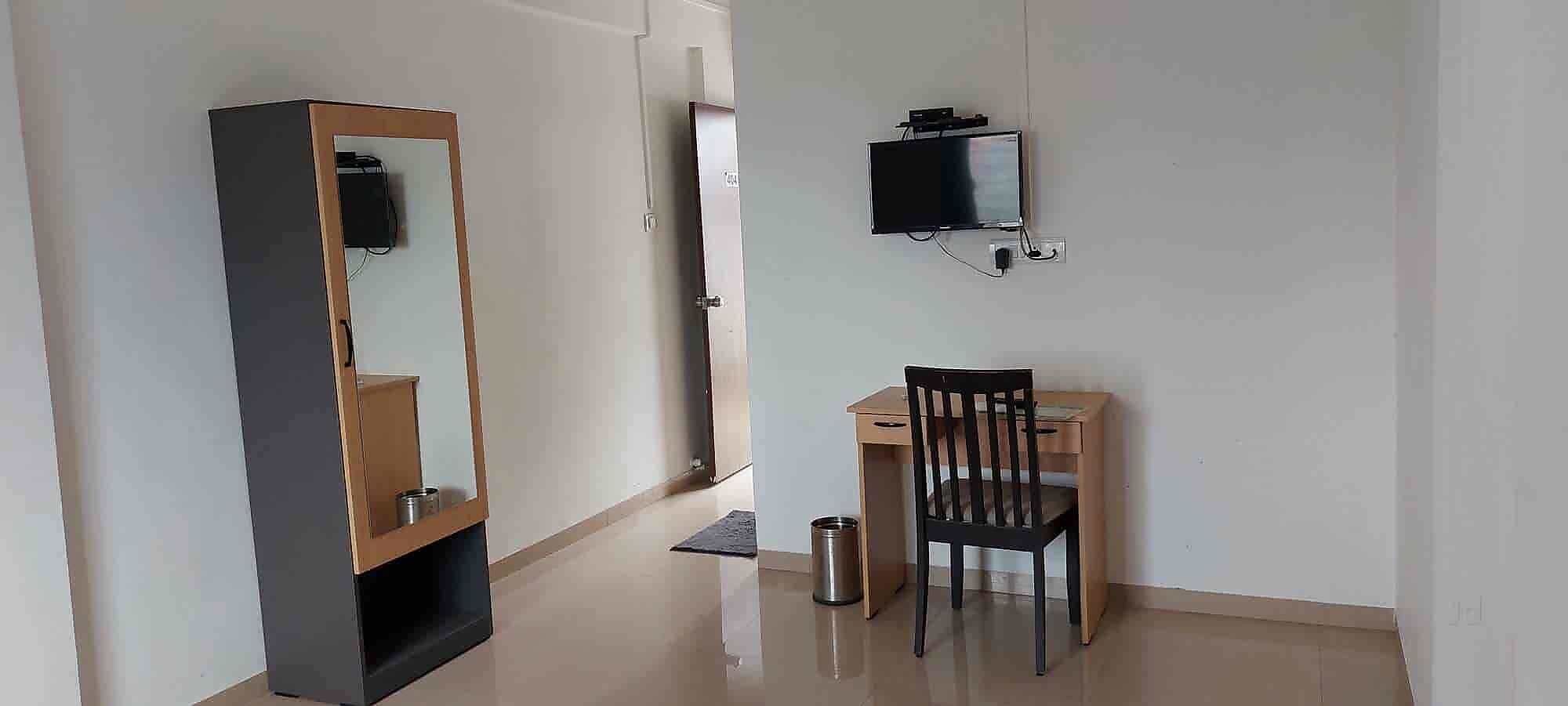 HOTEL BHAKTI SANKUL 100% Money Back | Nashik Hotel BOOK @ ₹1