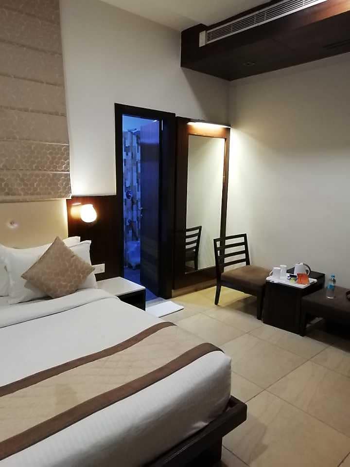 TGI Apple Inn Best Rates on Jaipur Hotel Deals, Reviews & Photos