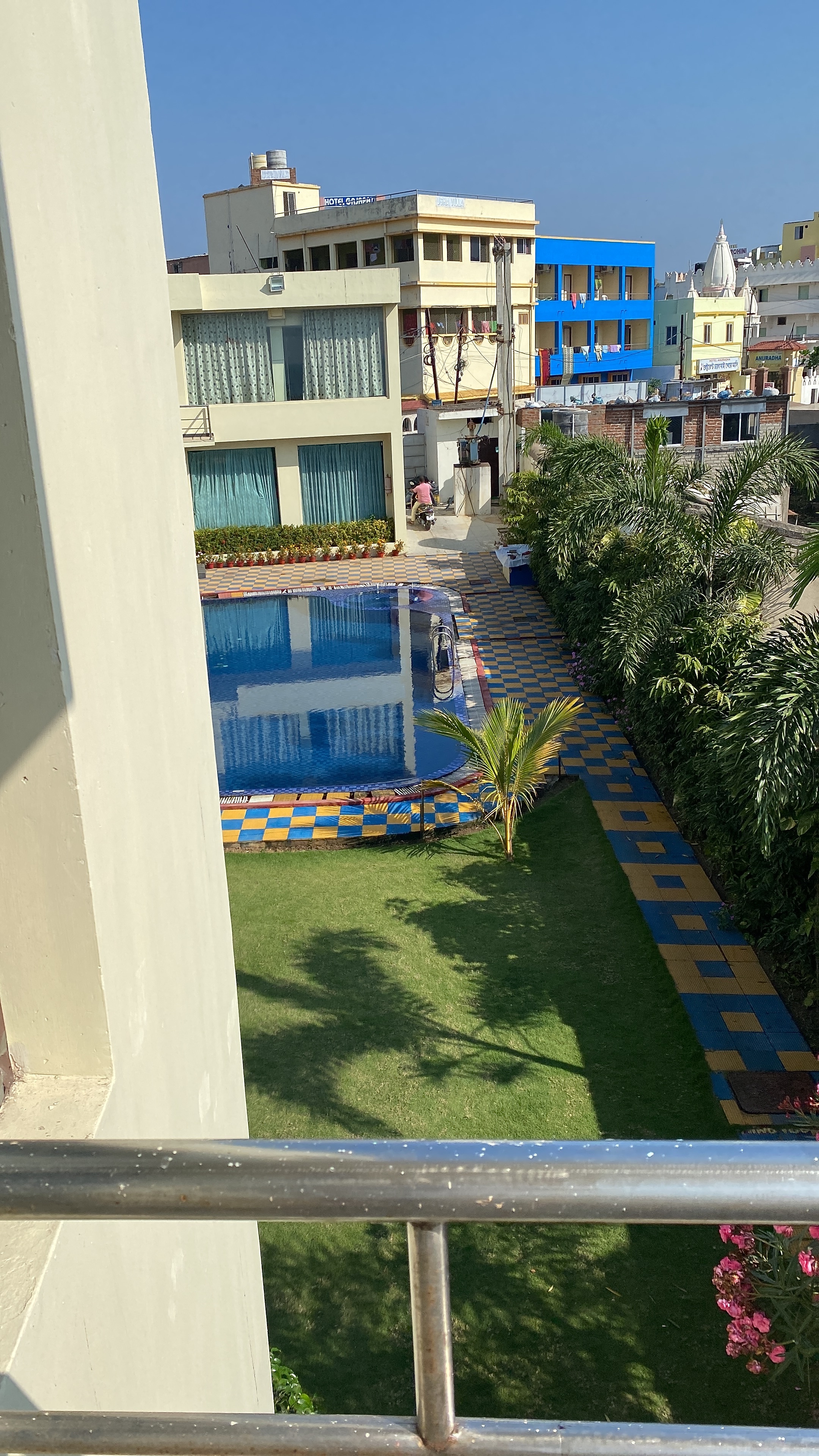 Swimming Sea Facing Hotel | Puri Hotel BOOK @ ₹1