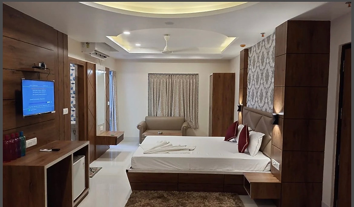 Monalisa Inn 𝗕𝗢𝗢𝗞 Digha Hotel 𝘄𝗶𝘁𝗵 𝗙𝗥𝗘𝗘 𝗖𝗮𝗻𝗰𝗲𝗹𝗹𝗮𝘁𝗶𝗼𝗻
