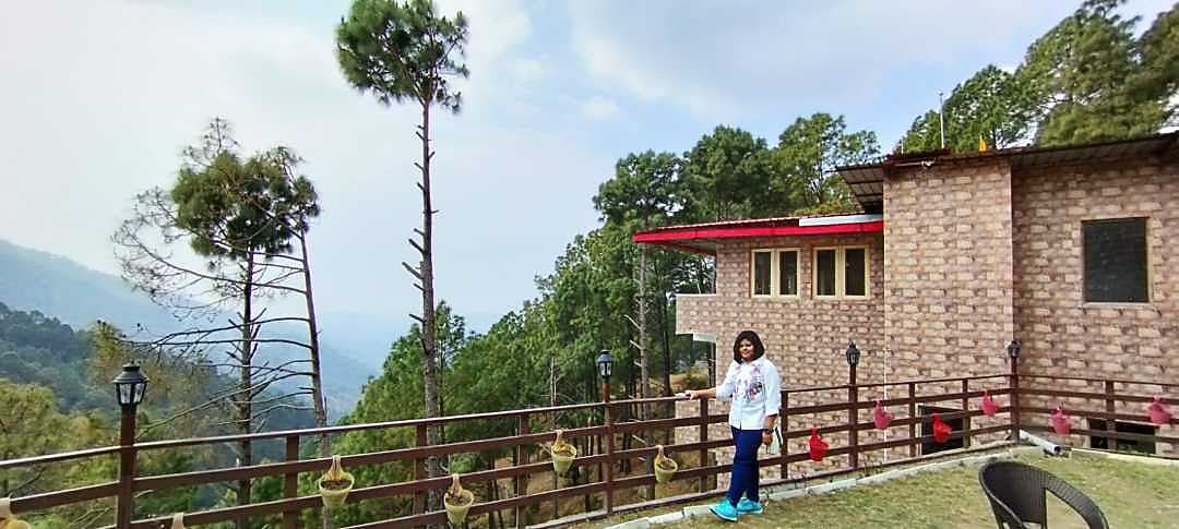 Red Roof Resort Lansdowne 𝗕𝗢𝗢𝗞 Lansdowne BnB 𝘄𝗶𝘁𝗵 ₹𝟬 𝗣𝗔𝗬𝗠𝗘𝗡𝗧