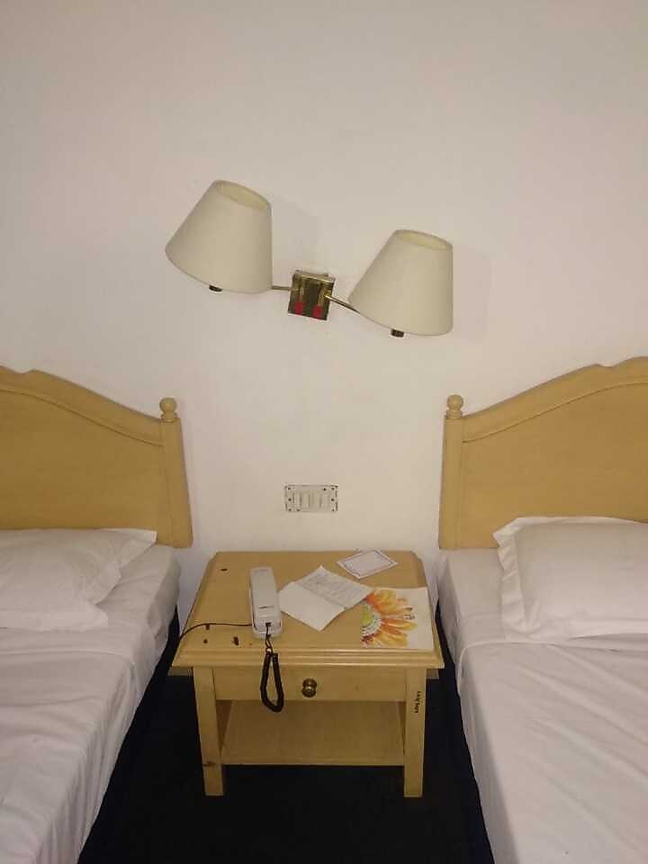 Centaur Hotel Best Rates on Delhi Hotel Deals, Reviews & Photos