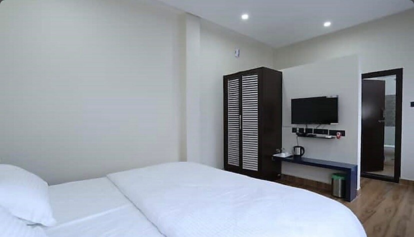 MangoTree- A Unit Of ODC | Rooms & Caretaker 𝗕𝗢𝗢𝗞 Guwahati Homestay ...