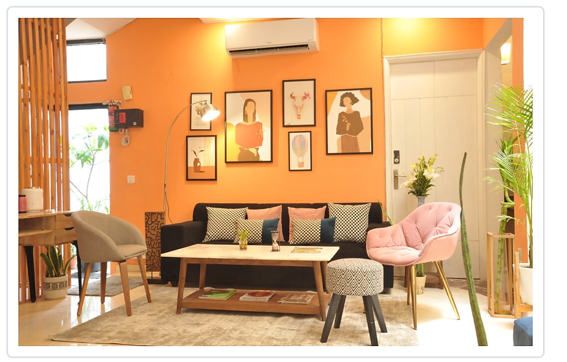 Blue Feathers Stays By One Tree 𝗕𝗢𝗢𝗞 Delhi Apart-hotel 𝘄𝗶𝘁𝗵 𝗙𝗥𝗘𝗘 ...