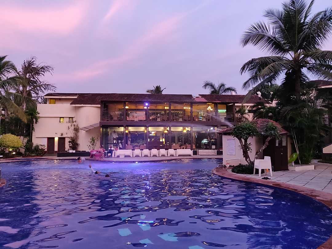 Royal Orchid Beach Resort & Spa Best Rates on Goa Hotel Deals, Reviews ...