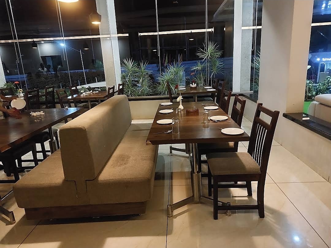 Hotel Triveni Admapur 𝗕𝗢𝗢𝗞 Gargoti Hotel 𝘄𝗶𝘁𝗵 ₹𝟬 𝗣𝗔𝗬𝗠𝗘𝗡𝗧