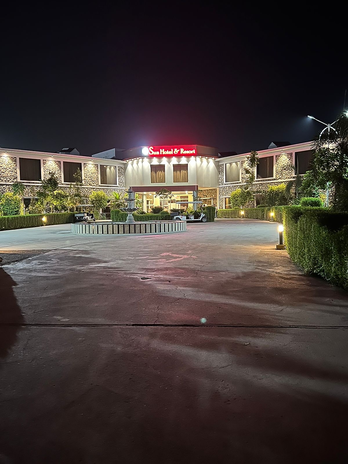 Sun Hotel and Resort, Abu Road (39 kms from Mount Abu) 𝗕𝗢𝗢𝗞 Abu Road ...