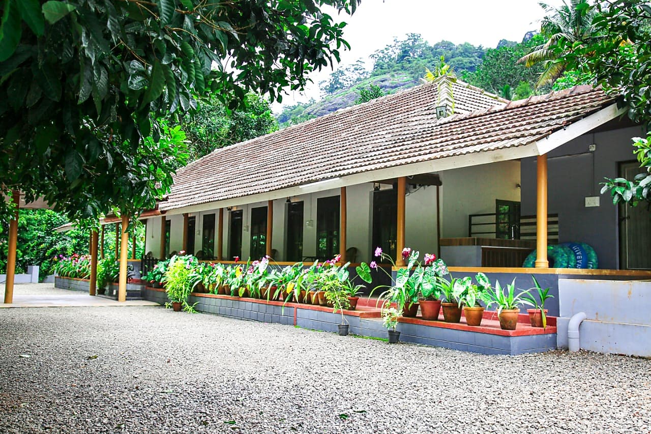 Paradise Heritage Homestay 𝗕𝗢𝗢𝗞 Munnar Homestay 𝘄𝗶𝘁𝗵 𝗙𝗥𝗘𝗘 𝗖𝗮𝗻𝗰𝗲𝗹𝗹𝗮𝘁𝗶𝗼𝗻