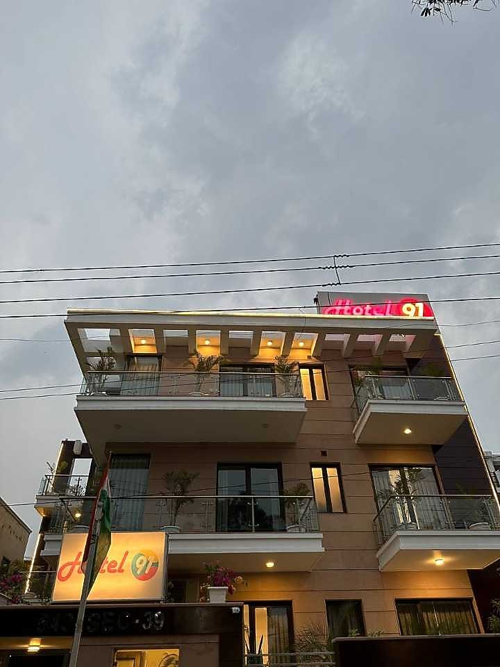 Hotel 91 Medanta 𝗕𝗢𝗢𝗞 Gurgaon Hotel 𝘄𝗶𝘁𝗵 ₹𝟬 𝗣𝗔𝗬𝗠𝗘𝗡𝗧
