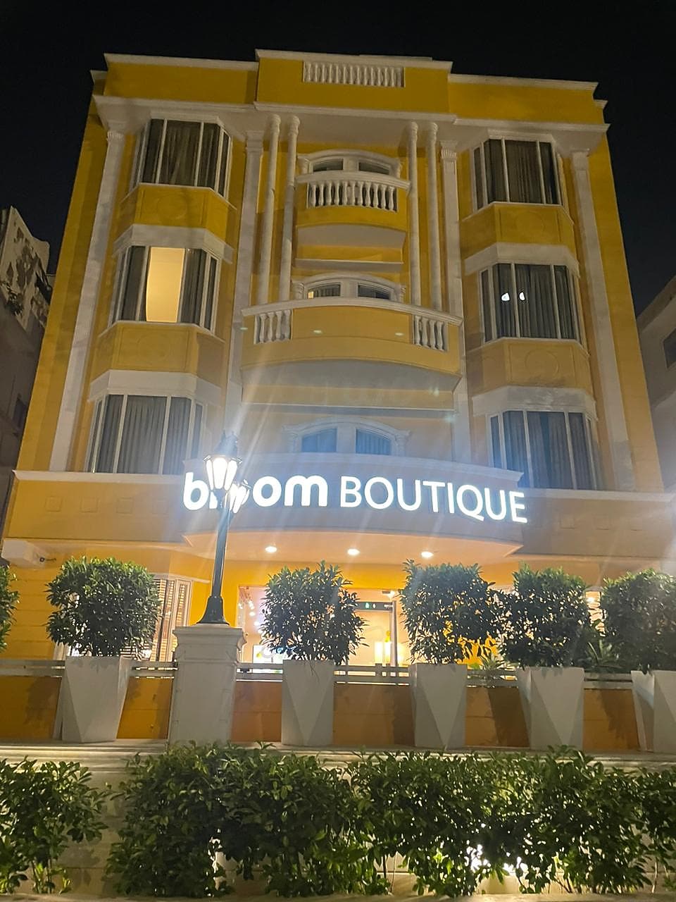 Bloom Boutique | Connaught Place Area 𝗕𝗢𝗢𝗞 Delhi Hotel 𝘄𝗶𝘁𝗵 𝗙𝗥𝗘𝗘 ...