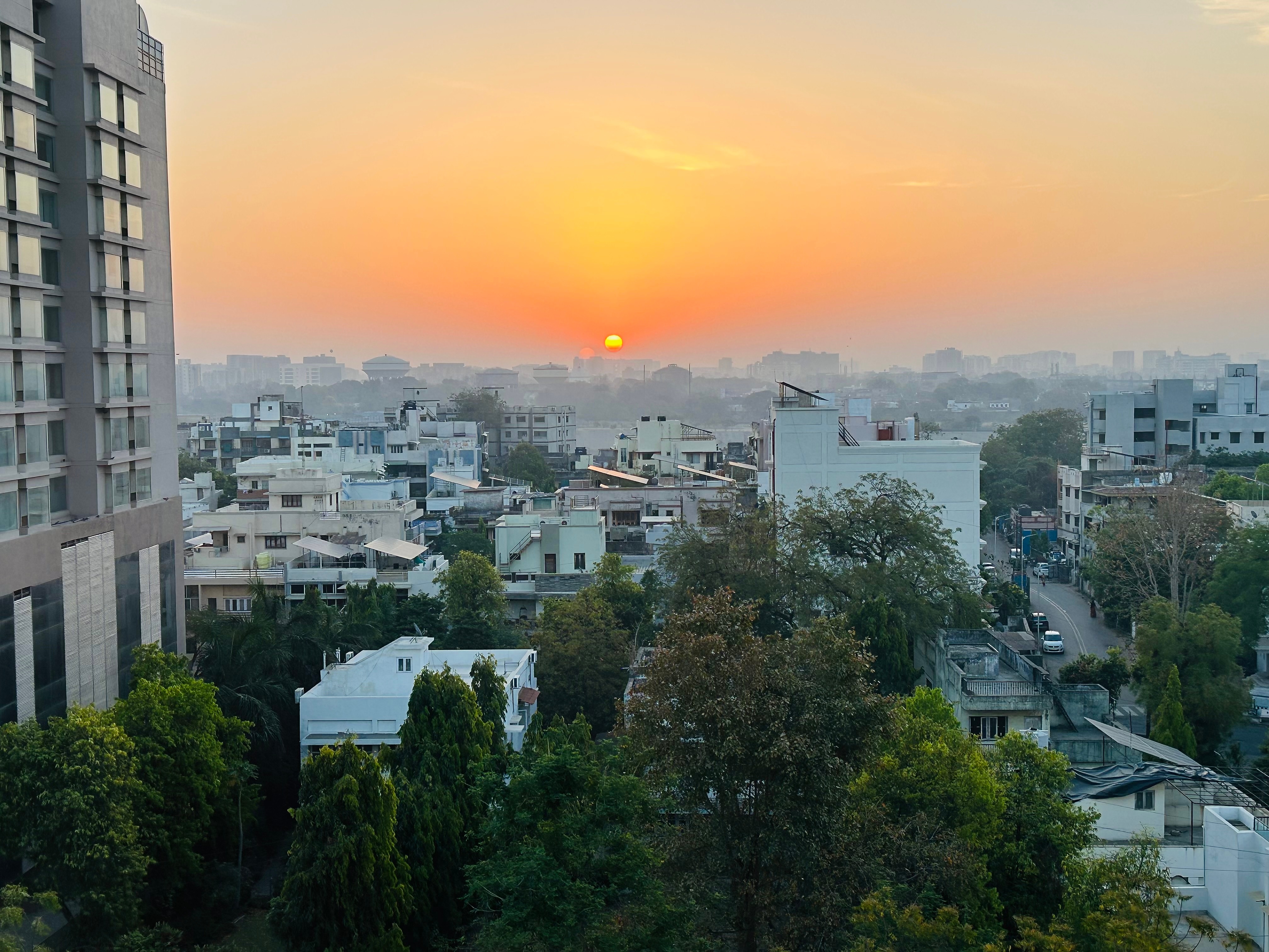 Ginger Surat 𝗕𝗢𝗢𝗞 Surat Hotel 𝘄𝗶𝘁𝗵 𝗙𝗥𝗘𝗘 𝗖𝗮𝗻𝗰𝗲𝗹𝗹𝗮𝘁𝗶𝗼𝗻