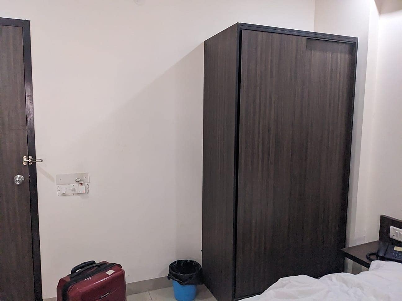 Compact Tea Square 𝗕𝗢𝗢𝗞 Bangalore Hotel 𝘄𝗶𝘁𝗵 𝗙𝗥𝗘𝗘 𝗖𝗮𝗻𝗰𝗲𝗹𝗹𝗮𝘁𝗶𝗼𝗻