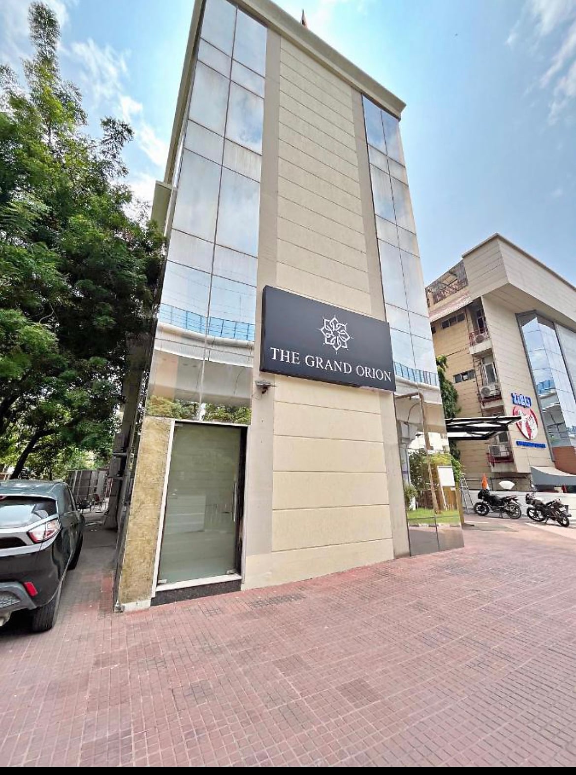 The Grand Orion - Kailash Colony 𝗕𝗢𝗢𝗞 Delhi Hotel 𝘄𝗶𝘁𝗵 𝗙𝗥𝗘𝗘 𝗖𝗮𝗻𝗰𝗲𝗹𝗹𝗮𝘁𝗶𝗼𝗻