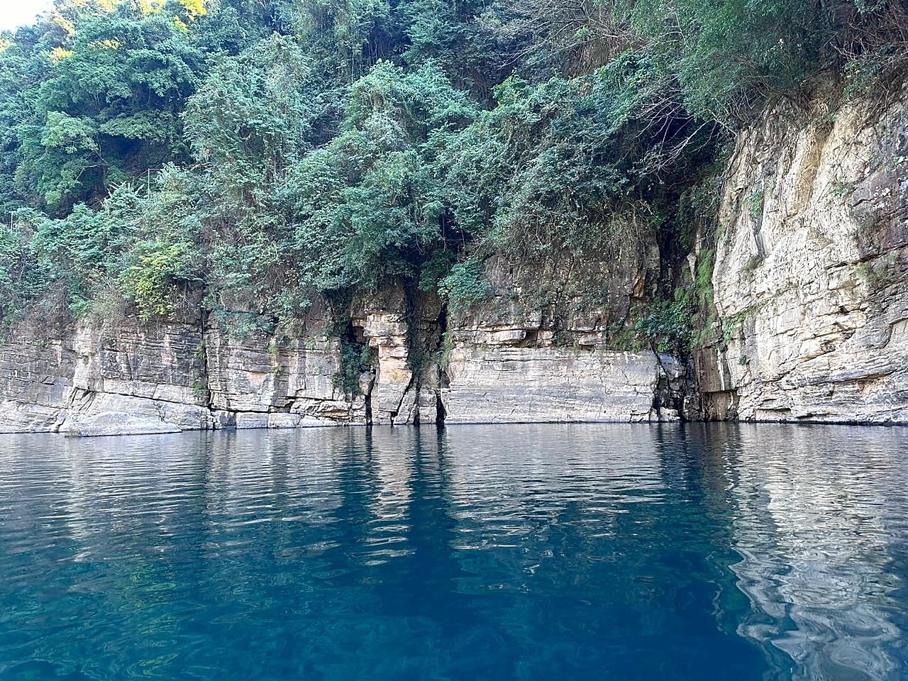 Encamp Dawki Riverside Camp 𝗕𝗢𝗢𝗞 Mawlynnong Camp 𝘄𝗶𝘁𝗵 𝗙𝗥𝗘𝗘 𝗖𝗮𝗻𝗰𝗲𝗹𝗹𝗮𝘁𝗶𝗼𝗻