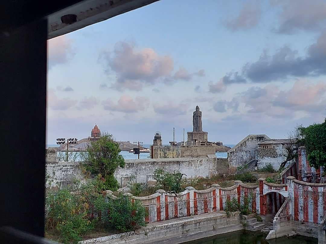 ROOP MAHAL 𝗕𝗢𝗢𝗞 Thiruvananthapuram Hotel 𝘄𝗶𝘁𝗵 ₹𝟬 𝗣𝗔𝗬𝗠𝗘𝗡𝗧