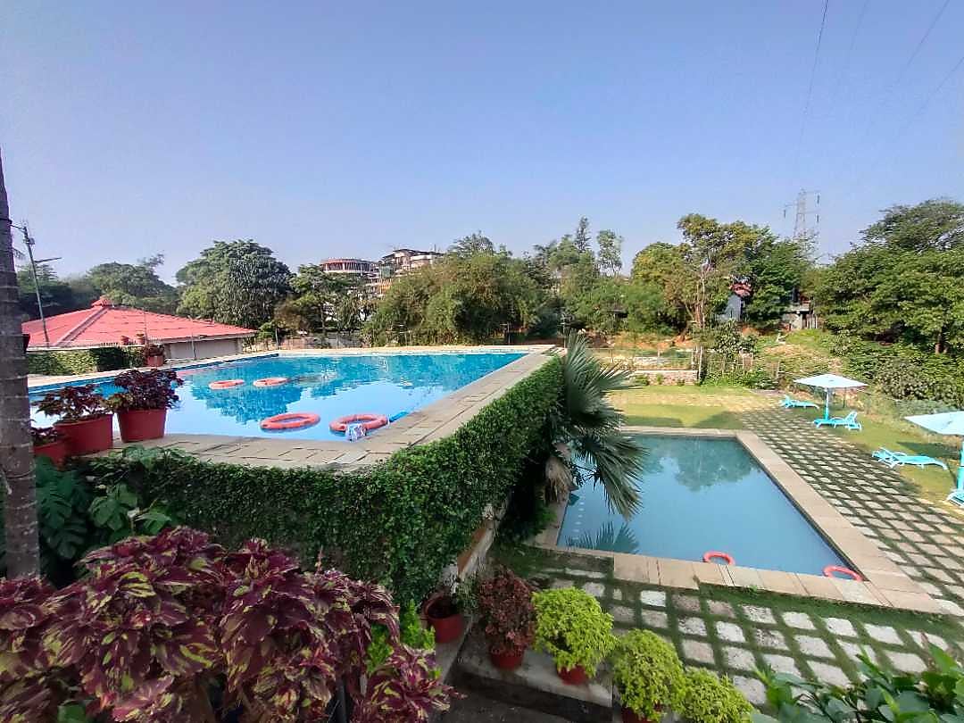 Manas Resort with Petting Zoo 𝗕𝗢𝗢𝗞 Igatpuri Hotel 𝘄𝗶𝘁𝗵 𝗙𝗥𝗘𝗘 𝗖𝗮𝗻𝗰𝗲𝗹𝗹𝗮𝘁𝗶𝗼𝗻