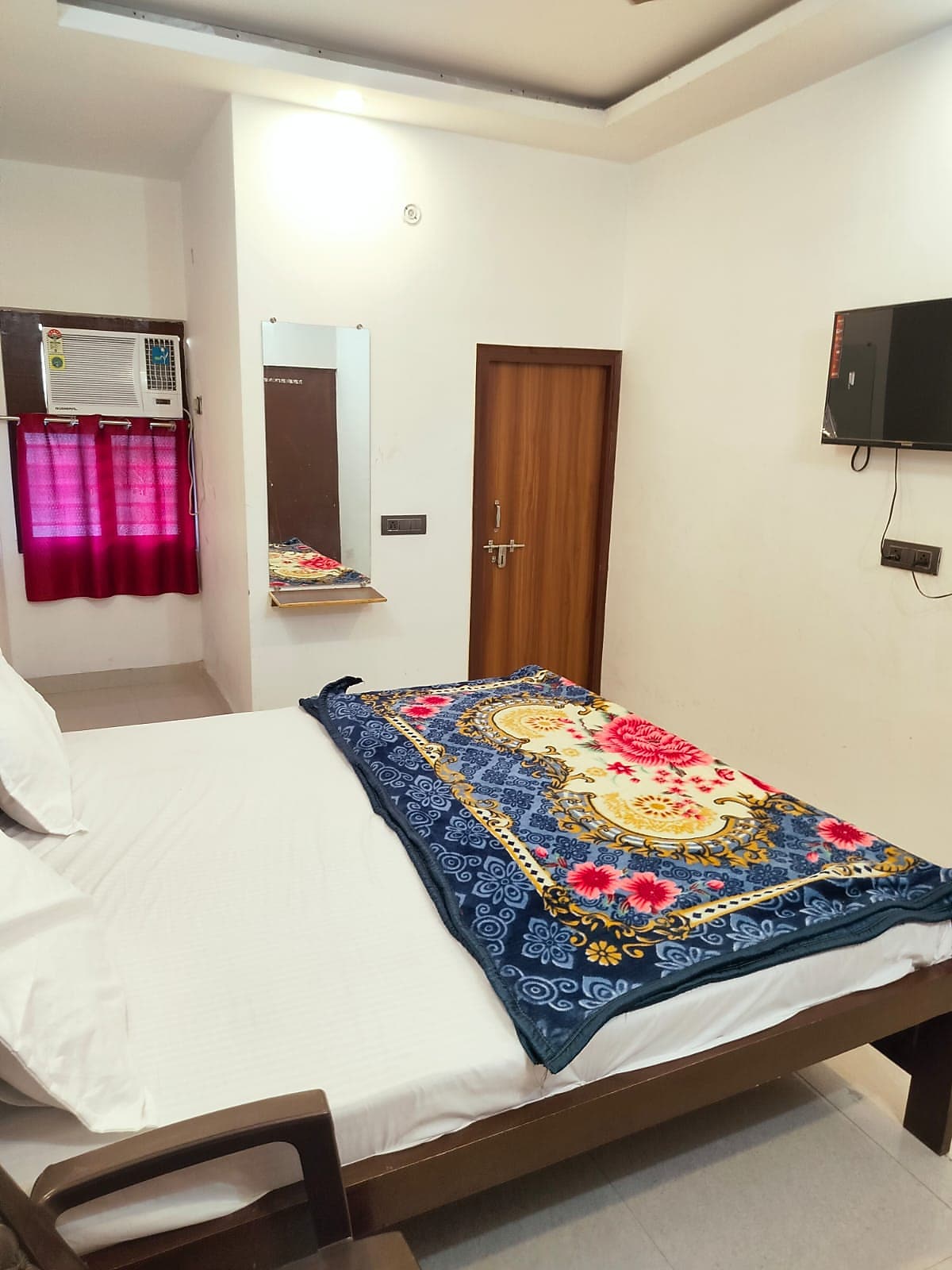 Hare Krishna Farm 𝗕𝗢𝗢𝗞 Vrindavan Hotel 𝘄𝗶𝘁𝗵 ₹𝟬 𝗣𝗔𝗬𝗠𝗘𝗡𝗧
