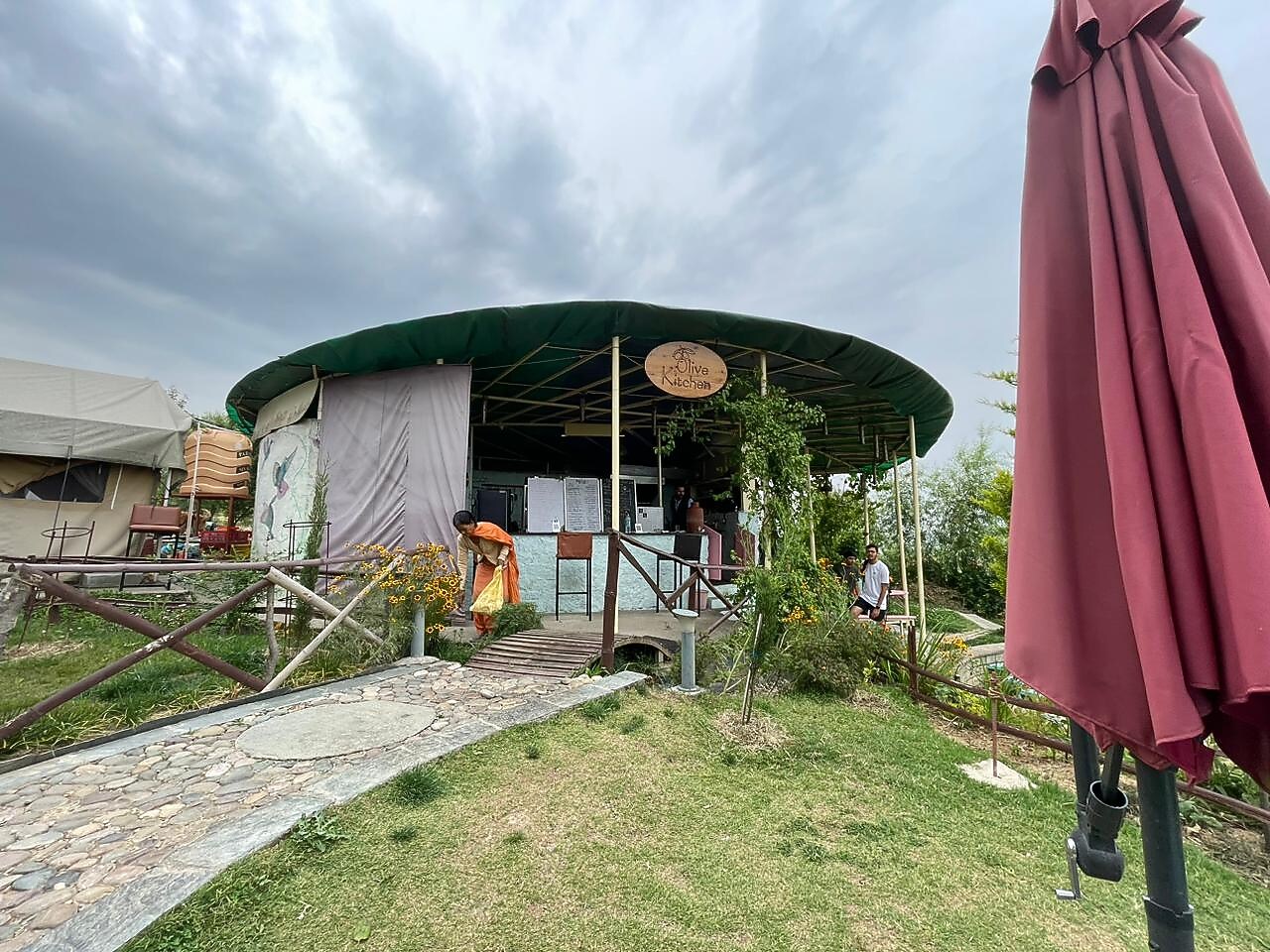 Zostel Plus Bir 𝗕𝗢𝗢𝗞 Bir Billing Hostel 𝘄𝗶𝘁𝗵 𝗙𝗥𝗘𝗘 𝗖𝗮𝗻𝗰𝗲𝗹𝗹𝗮𝘁𝗶𝗼𝗻