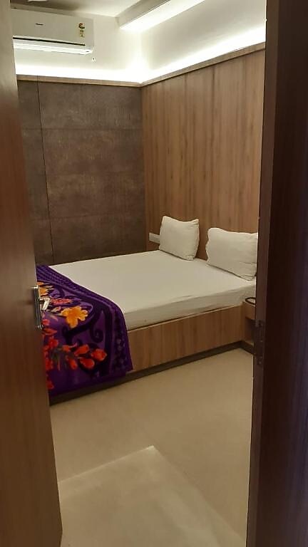 Hotel Palash Inn 𝗕𝗢𝗢𝗞 Yavatmal Hotel 𝘄𝗶𝘁𝗵 ₹𝟬 𝗣𝗔𝗬𝗠𝗘𝗡𝗧