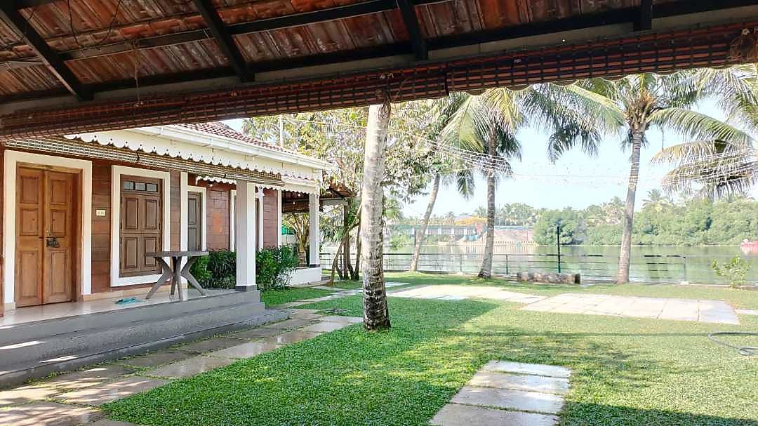Kochi Riverside Homestay 𝗕𝗢𝗢𝗞 Cochin Homestay 𝘄𝗶𝘁𝗵 𝗙𝗥𝗘𝗘 𝗖𝗮𝗻𝗰𝗲𝗹𝗹𝗮𝘁𝗶𝗼𝗻