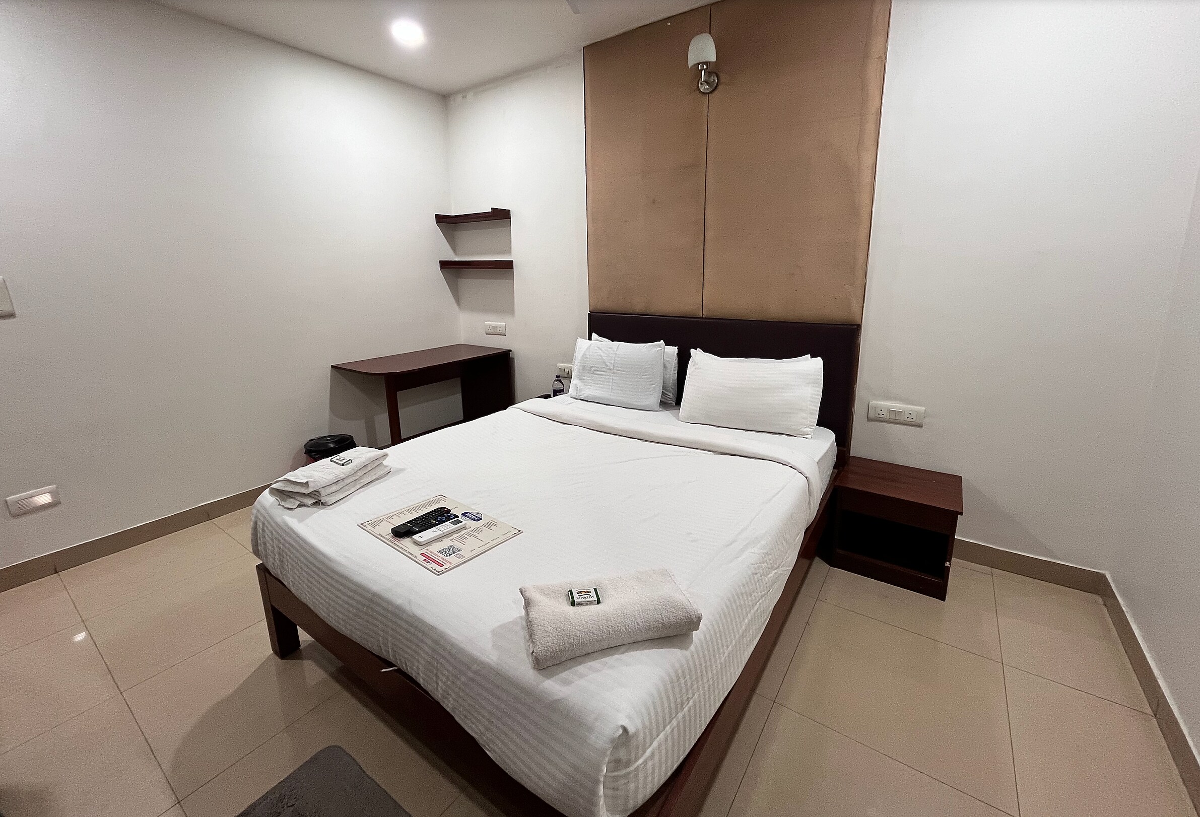 Golden Hitech 𝗕𝗢𝗢𝗞 Hyderabad Apartment 𝘄𝗶𝘁𝗵 𝗙𝗥𝗘𝗘 𝗖𝗮𝗻𝗰𝗲𝗹𝗹𝗮𝘁𝗶𝗼𝗻