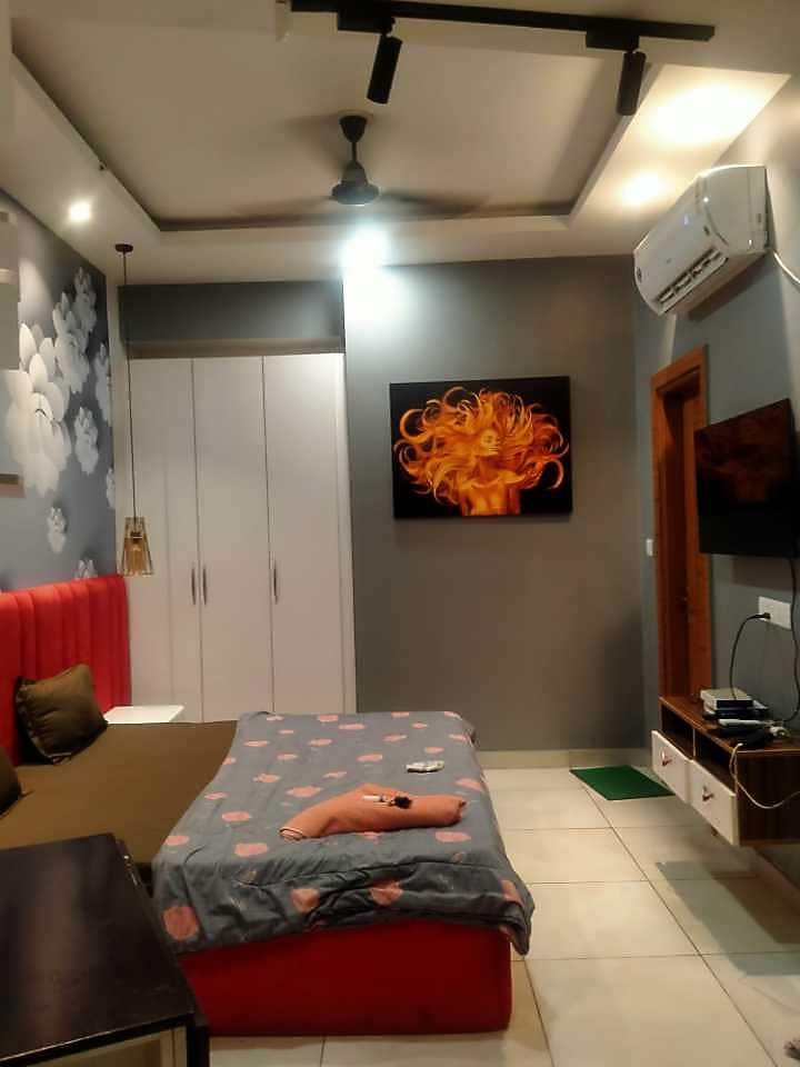 The Taj Studios-NE Top Place for Stay/Couple Friendly by Taj Studios 𝗕𝗢𝗢𝗞 Noida Apartment 𝘄𝗶𝘁𝗵 ...