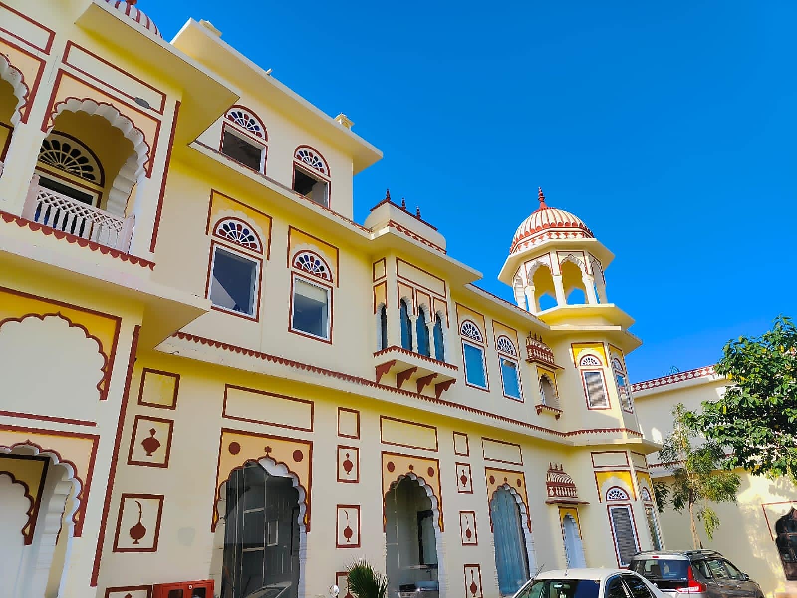 The Grand Barso (A Luxury Heritage ) 𝗕𝗢𝗢𝗞 Bharatpur Palace 𝘄𝗶𝘁𝗵 ₹𝟬 𝗣𝗔𝗬𝗠𝗘𝗡𝗧