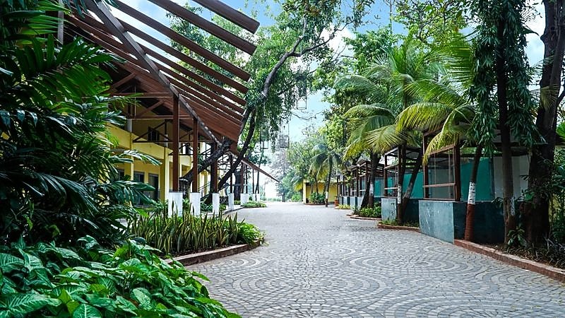 Shanti Resorts 𝗕𝗢𝗢𝗞 Valsad Resort 𝘄𝗶𝘁𝗵 ₹𝟬 𝗣𝗔𝗬𝗠𝗘𝗡𝗧