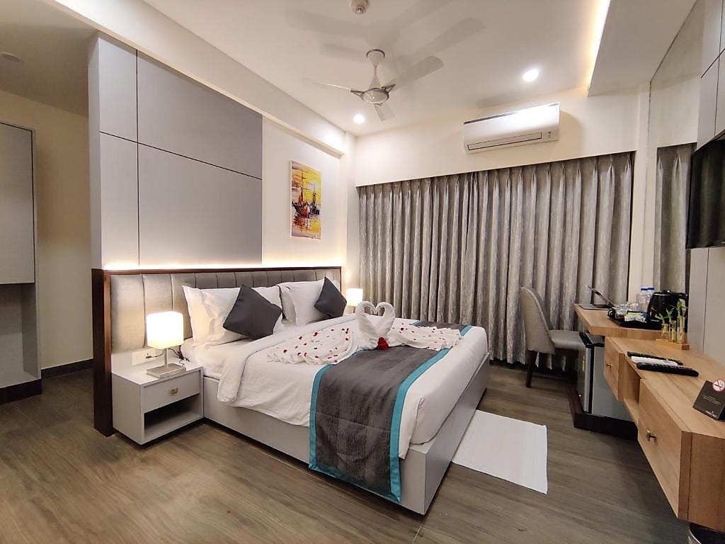 PARK IRIS HOTELS(Bharati Nagar) 100% Money Back 𝗕𝗢𝗢𝗞 Vijaywada Hotel 𝘄𝗶𝘁𝗵 𝗙𝗥𝗘𝗘 𝗖𝗮𝗻𝗰𝗲𝗹𝗹𝗮𝘁𝗶𝗼𝗻