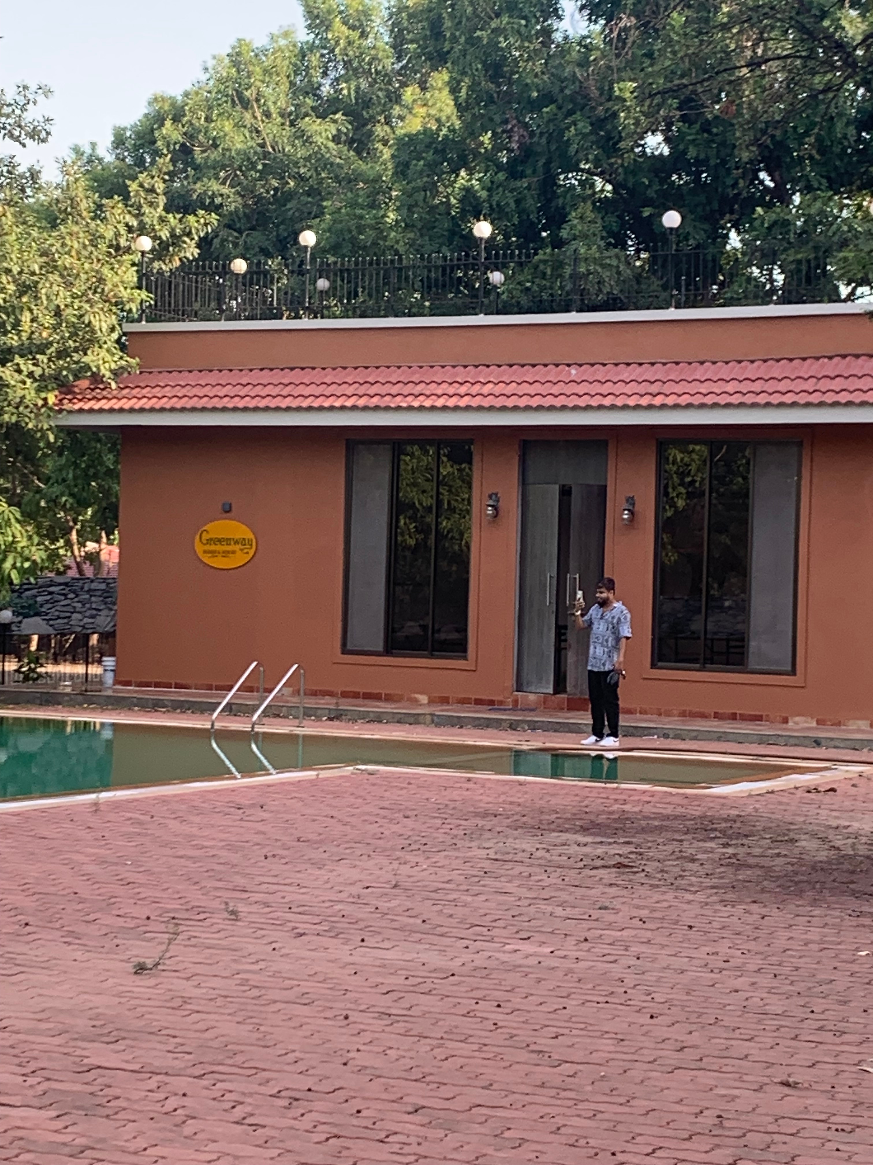 StayVista | 3 BHK Villa Spring 𝗕𝗢𝗢𝗞 Wada Villa 𝘄𝗶𝘁𝗵 ₹𝟬 𝗣𝗔𝗬𝗠𝗘𝗡𝗧