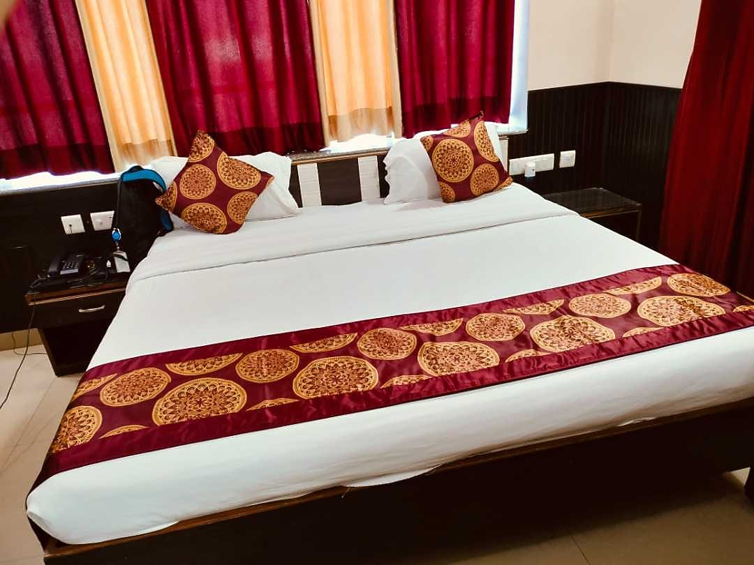 Hotel Pradeep Palace 100% Money Back 𝗕𝗢𝗢𝗞 Gorakhpur Hotel 𝘄𝗶𝘁𝗵 𝗙𝗥𝗘𝗘 ...