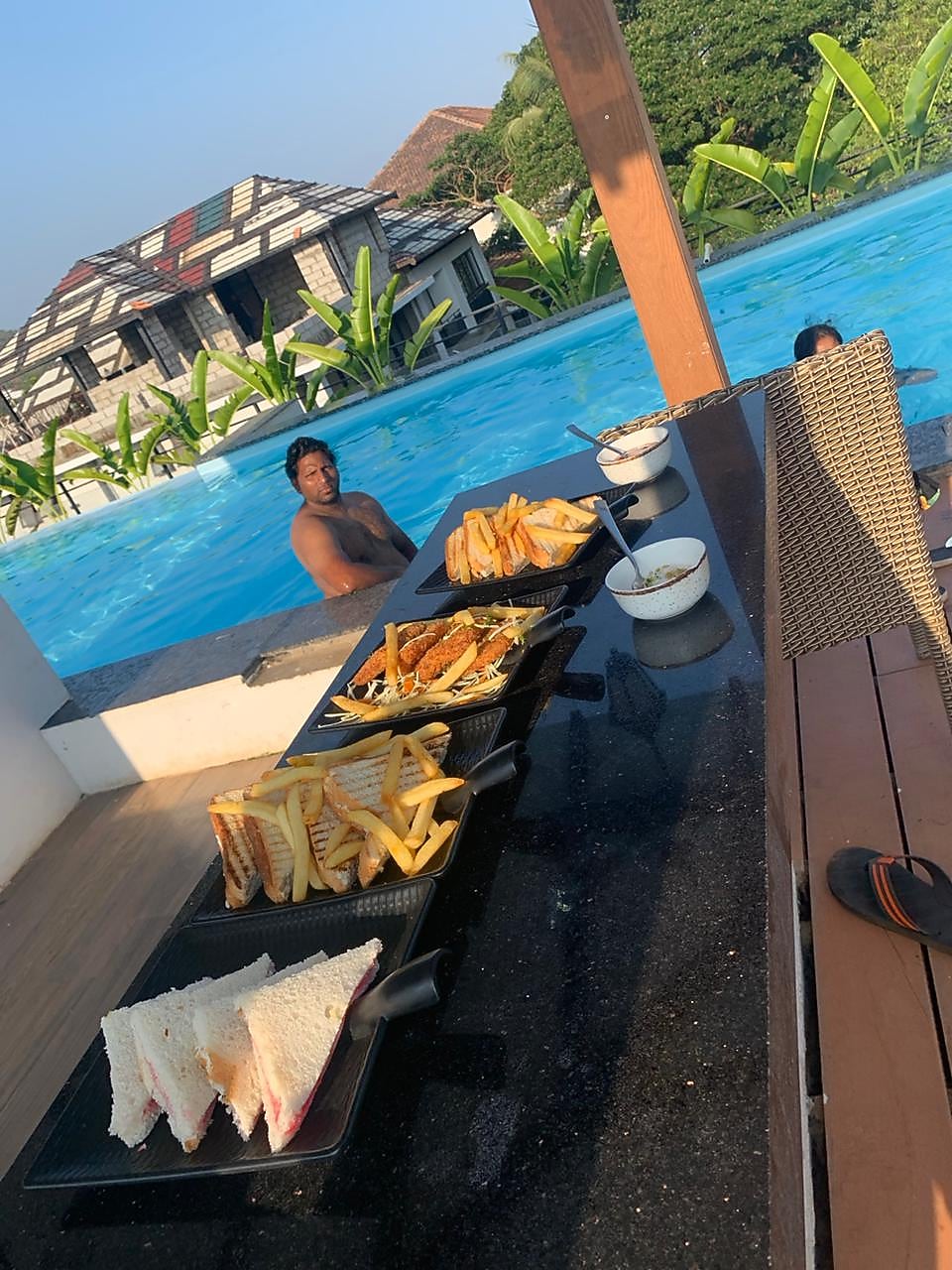 Evoke Premium Candolim, North Goa 𝗕𝗢𝗢𝗞 Goa Hotel 𝘄𝗶𝘁𝗵 ₹𝟬 𝗣𝗔𝗬𝗠𝗘𝗡𝗧