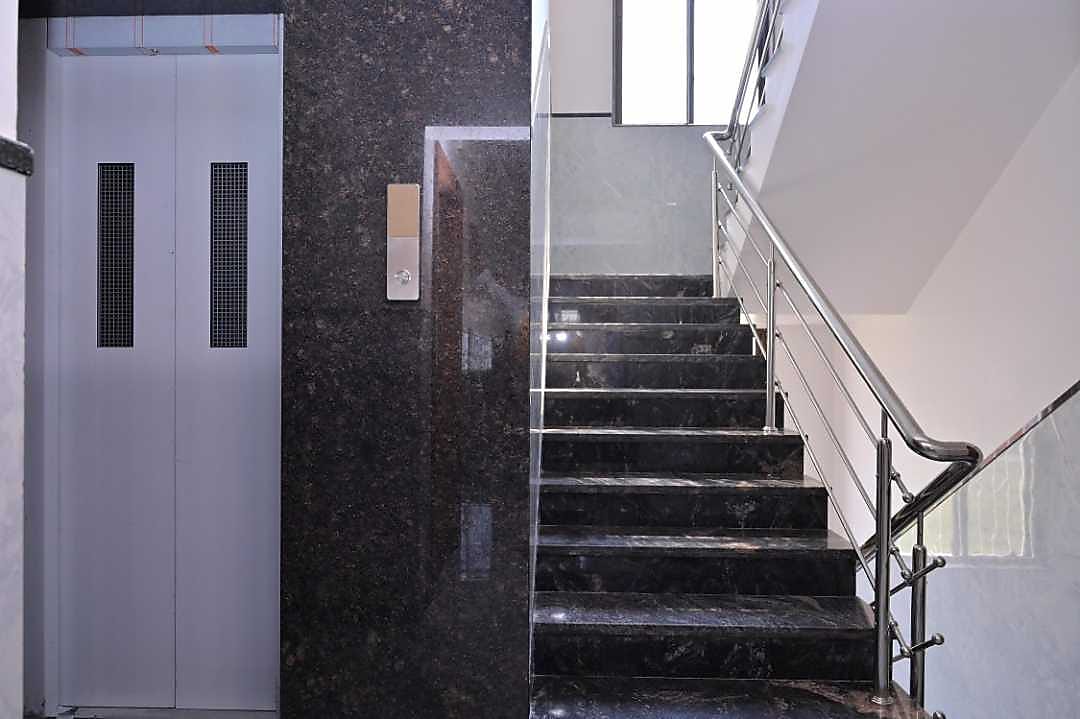 Hotel D Square 𝗕𝗢𝗢𝗞 Shirdi Hotel 𝘄𝗶𝘁𝗵 𝗙𝗥𝗘𝗘 𝗖𝗮𝗻𝗰𝗲𝗹𝗹𝗮𝘁𝗶𝗼𝗻