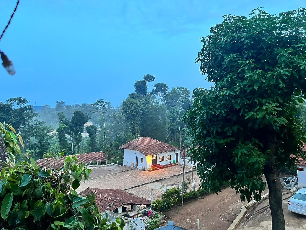 Zostel Coorg (Madikeri) 𝗕𝗢𝗢𝗞 Coorg Hostel 𝘄𝗶𝘁𝗵 ₹𝟬 𝗣𝗔𝗬𝗠𝗘𝗡𝗧