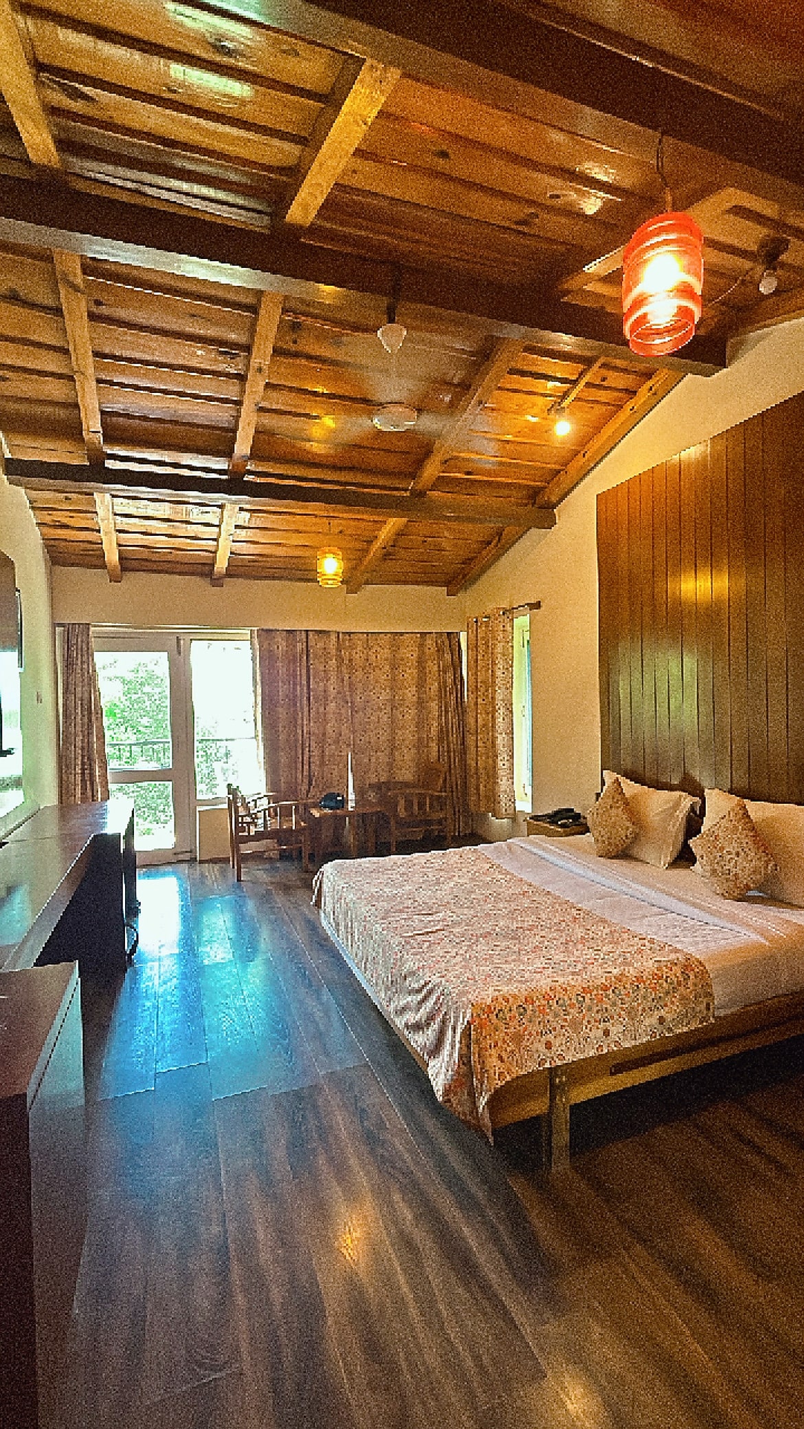 Tiaraa Monolith Lake Resort, Bhimtal 𝗕𝗢𝗢𝗞 Bhimtal Resort 𝘄𝗶𝘁𝗵 𝗙𝗥𝗘𝗘 ...