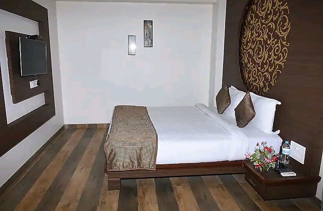 Hotel Narayan Inn. 𝗕𝗢𝗢𝗞 Dwarka Hotel 𝘄𝗶𝘁𝗵 𝗙𝗥𝗘𝗘 𝗖𝗮𝗻𝗰𝗲𝗹𝗹𝗮𝘁𝗶𝗼𝗻